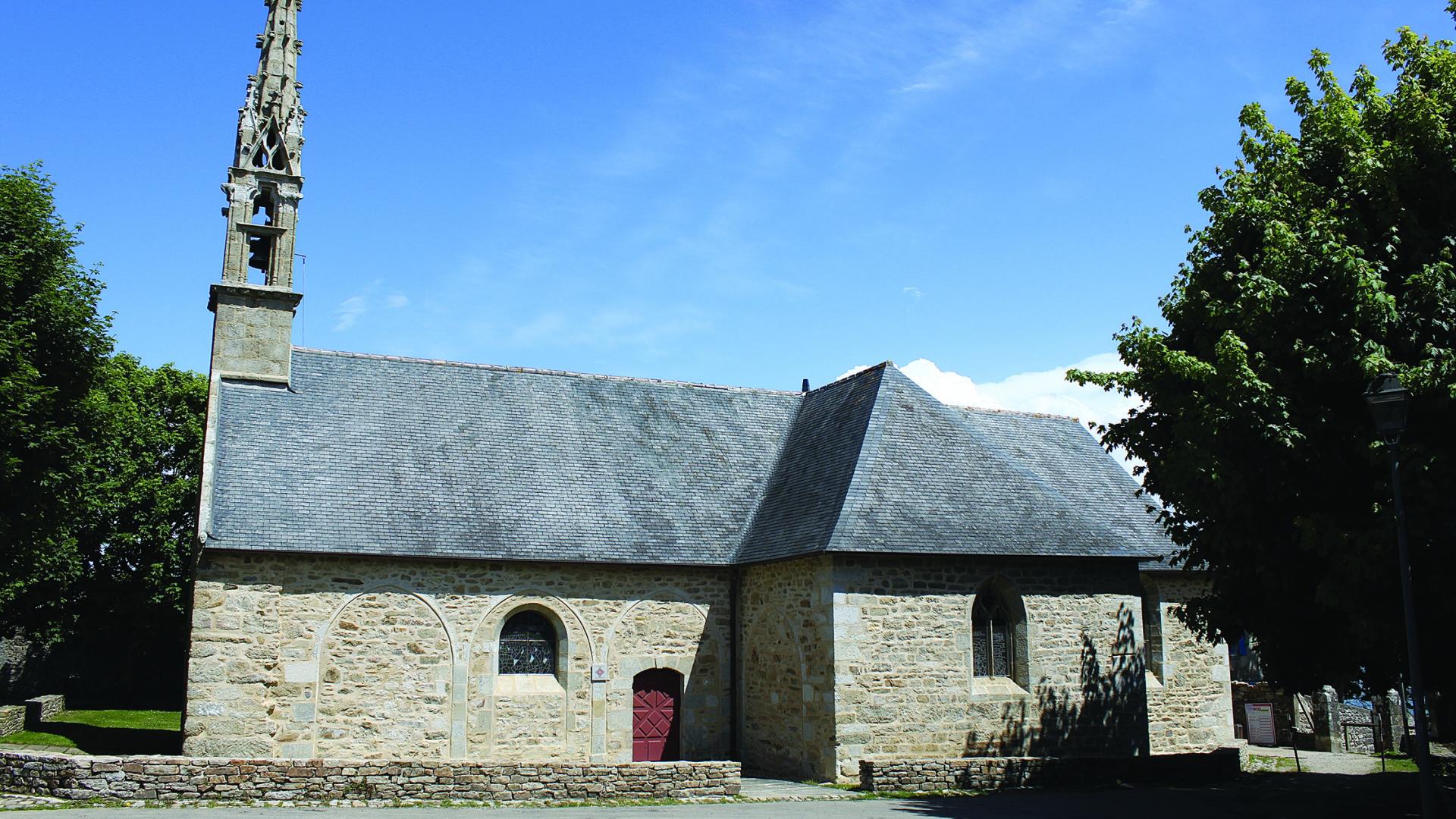 Balade commentée de Tréboul du chemin côtier aux venelles (en été ...